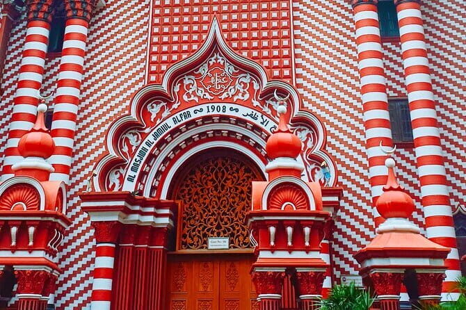 Explore Colombo City Highlights in a Private Tuk Tuk - A Practical and Vibrant Tour of Colombo