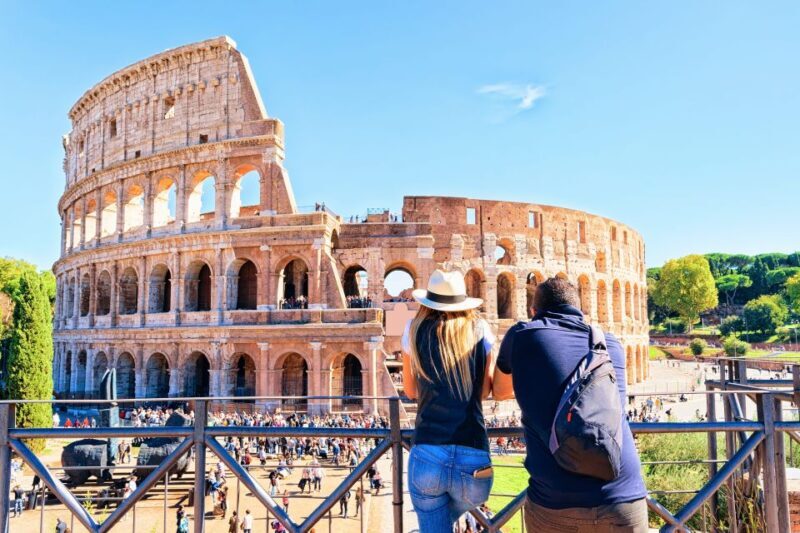 Explore Colosseum and Roman Forum with an Archaeologist - Key Points