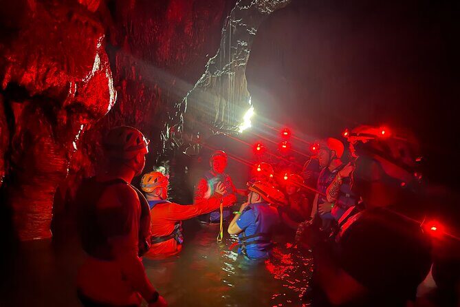 Explore Cuevas Charco Azul, Arenas and Playa de Aguas Cristalinas - FAQs