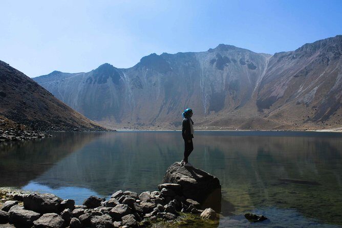 Explore El Paso de Cortes with a professional photographer - A Thorough Look at the Experience