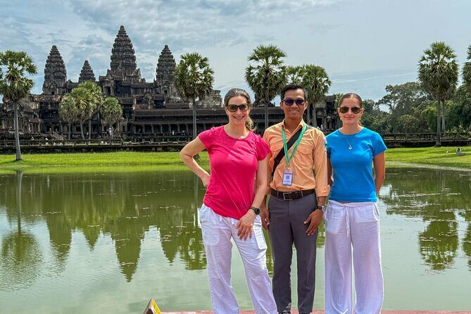 Explore Essential Angkor Temples with a Local Guide - Key Points