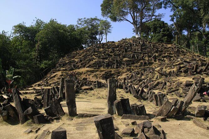 Explore Gunung Padang Sacred Archaeological Site Tour - Practical Tips for Visitors