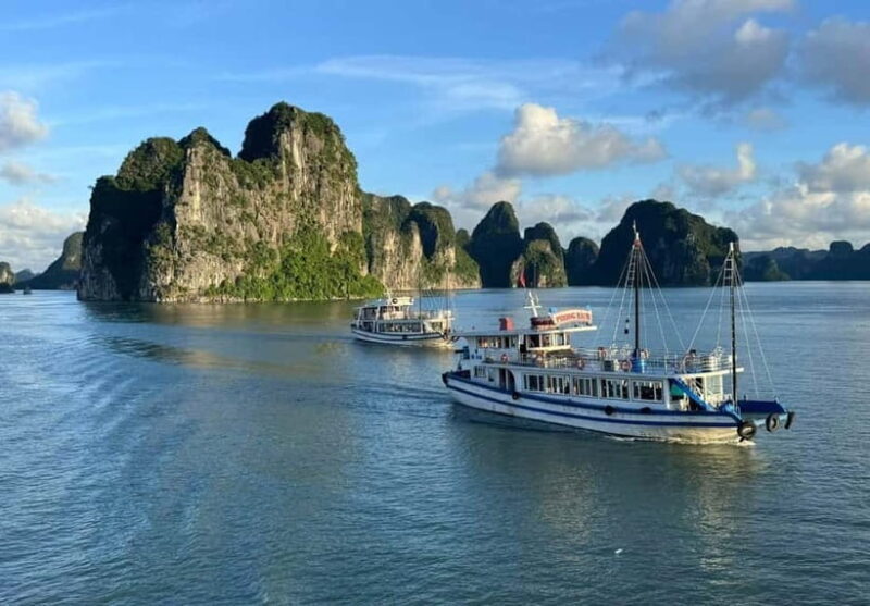 Explore Halong Bay 4 hours with Scenic Cruise, Kayak, Cave - Visiting Ba Hang Floating Village