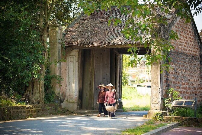 Explore Hanoi Ancient Village & Traditional Craft Private Tour - Key Points