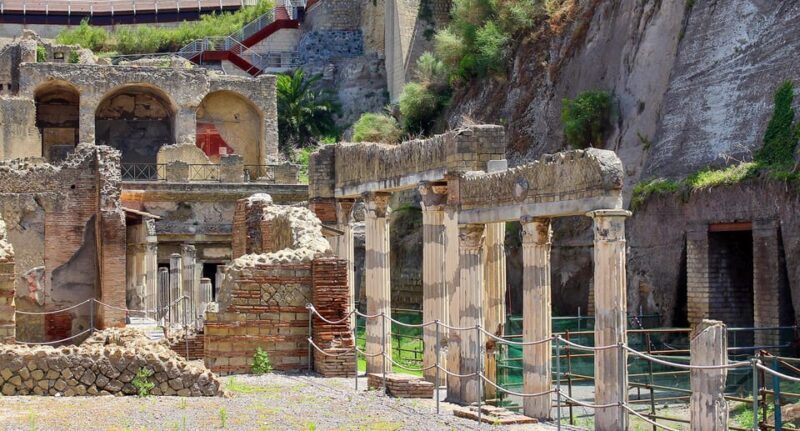 Explore Herculaneum: guided tour among the Roman ruins - The Experience Compared to Others