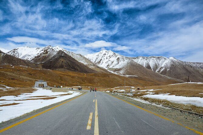 Explore Hunza Valley Pakistan - Key Points