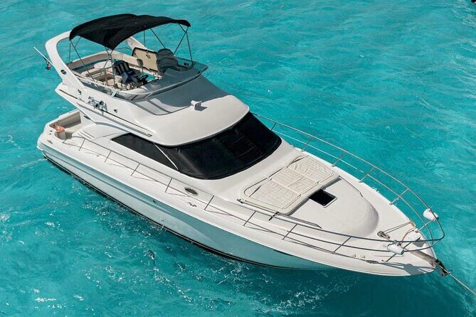 Explore Isla Mujeres by Boat in Cancun - Key Points