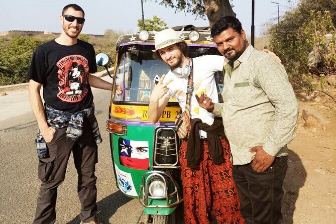 Explore Jaipur Like a Local on a Tuk-Tuk Ride - Discovering Jaipur’s Hidden Charms in a Tuk-Tuk