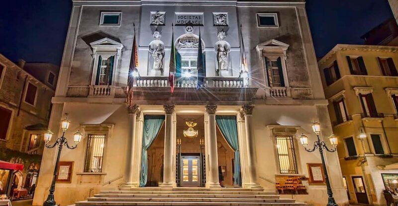 Explore La Fenice: Iconic Operas and Modern Masterpieces - Discovering Venice’s Most Famous Opera House