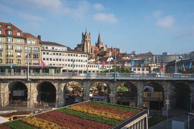 Explore Lausanne in 60 minutes with a Local - Key Points