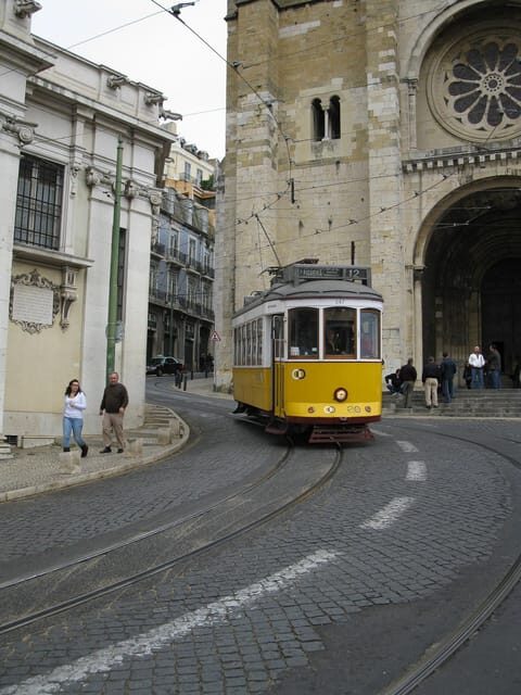 Explore Lisbon: Best of the City in a half day Tour - The Tour Experience: What Travelers Can Expect