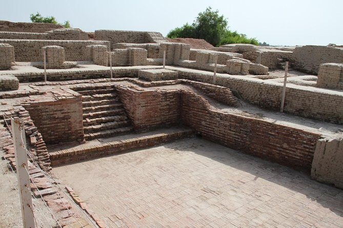 Explore Lothal & Uthellya From Ahmedabad - Key Points