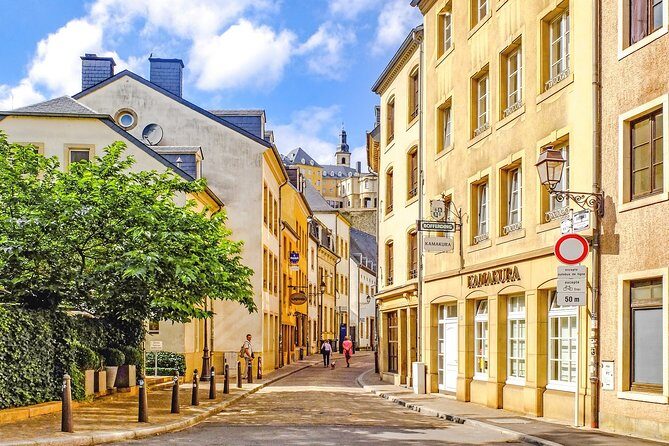 Explore Luxembourg in 60 minutes with a Local - Key Points