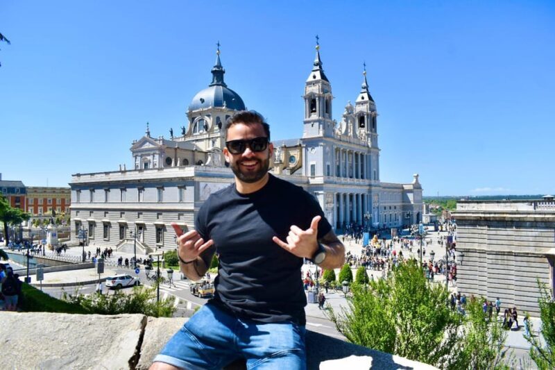 Explore Madrid by bike taking photos with Benja - Who Is It Perfect For?