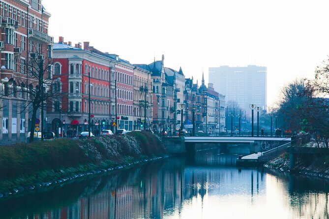 Explore Malmo in 60 minutes with a Local - Who Should Consider This Tour?