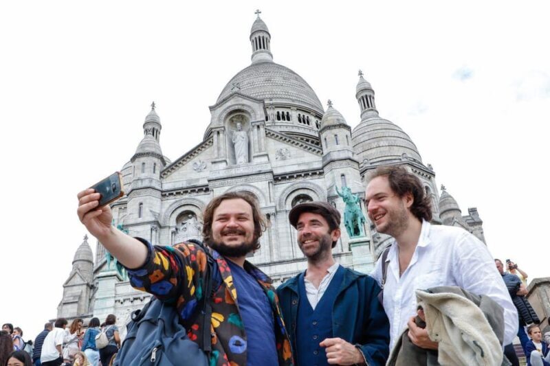 Explore Montmartre of the Impressionists with an Actor-Guide - A Closer Look at the Experience