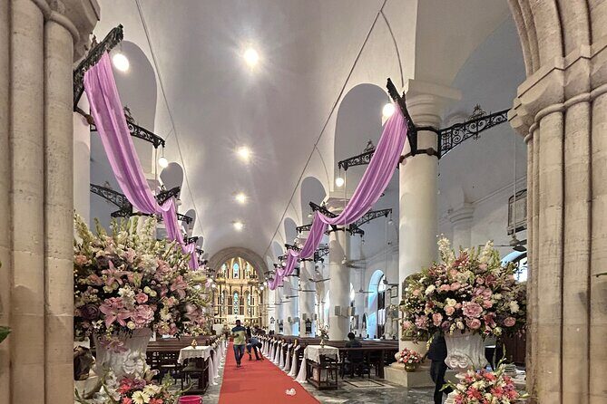 Explore Mumbai Landmarks and Hidden gems - FAQ