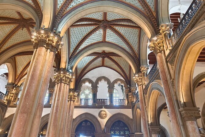 "Explore Mumbai : The City of Dreams with Historic Locations" - FAQ