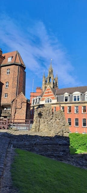 Explore Newcastle: 2 hour City Tours in Italian or English - What’s Included and What to Expect
