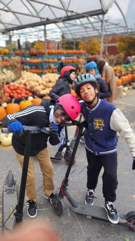 Explore Old-Montreal with easy to use e-scooters - Key Points