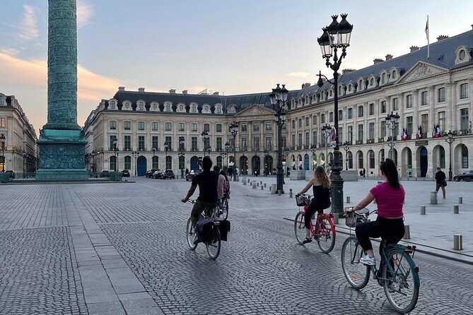 Explore Paris Highlights by Bike - Key Points