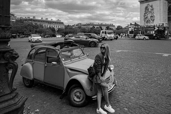 Explore Paris in 3 Hours: Authentic 2CV or Traction Tour - Detailed Breakdown of the Itinerary