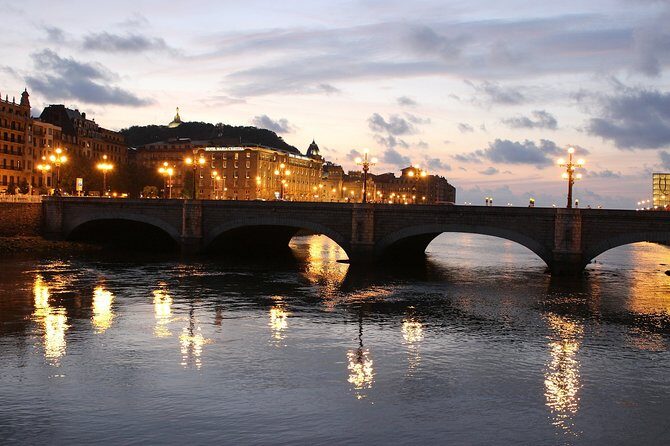 Explore San Sebastian in 60 minutes with a Local - An Introduction to the Experience