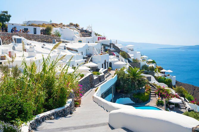 Explore Santorini with a Local - 4 Hours Private Tour - A Closer Look at the Experience