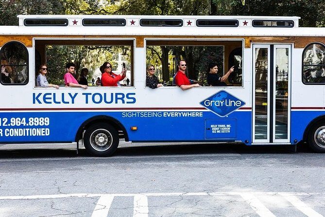 Explore Savannah Sightseeing Trolley Tour with Bonus Unlimited Shuttle Service - The Value of Live Narration & Guided Commentary