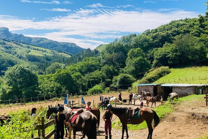 Explore Scenic Mountains and Horseback Riding - Key Points