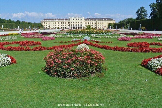 Explore Schönbrunn Palace & Gardens: Private 2.5-hour Guided Tour - Introduction: Why Choose a Guided Tour of Schönbrunn Palace?