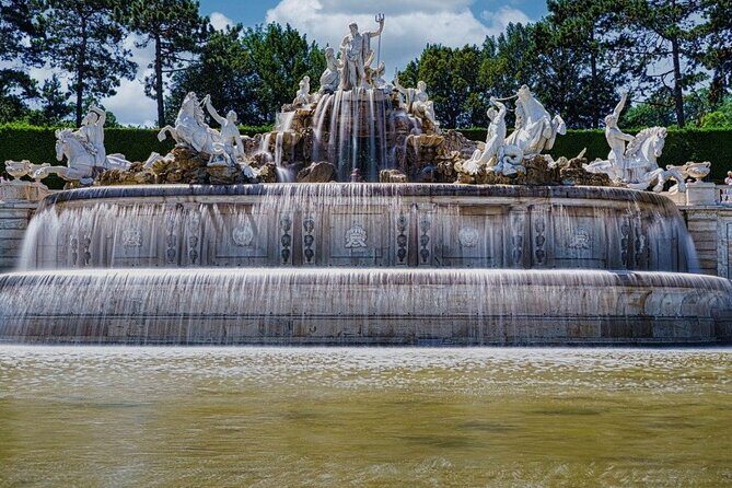 Explore Schönbrunn Palace & Gardens: Private 2.5-hour Guided Tour - What Travelers Say