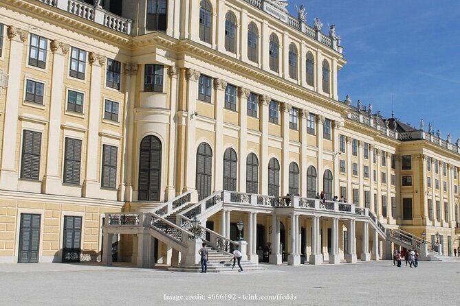 Explore Schönbrunn Palace & Gardens: Private 2.5-hour Guided Tour - Why This Tour Is a Smart Choice