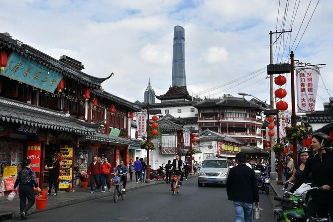 Explore Shanghai Ancient Downtown with Authentic Local Food - The Heart of the Tour: A Detailed Look