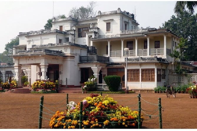 Explore Shantiniketan From Kolkata - Why This Tour Offers Good Value
