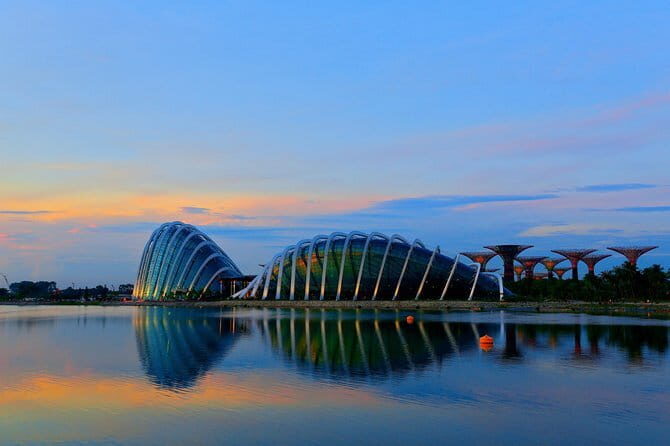 Explore Singapore Stadium and Art Gallery Transit - Who Should Consider This Experience?