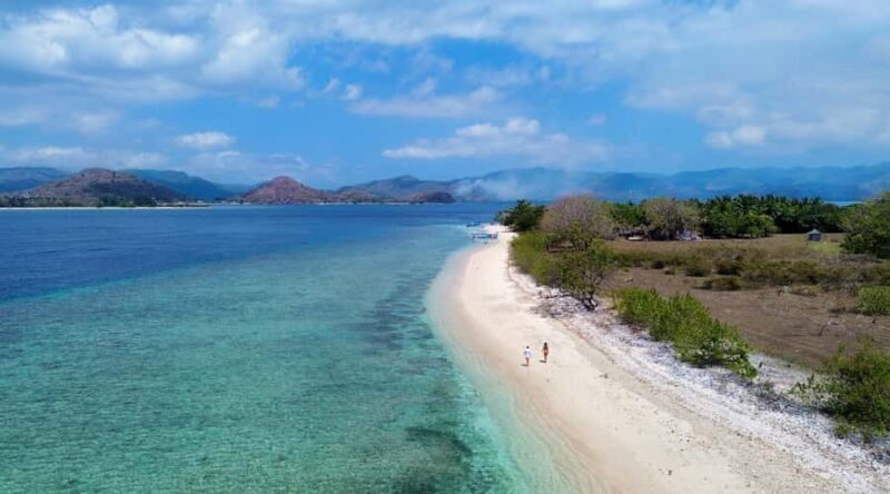 Explore Southwest Gili : Gili Asahan, Goleng, Layar & Gede - Relaxing at Gili Layar: Quiet Beaches and Good Food
