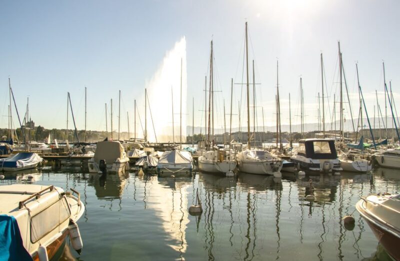 Explore the best guided intro tour of Geneva with a Local - A Deep Dive into the Tour Experience