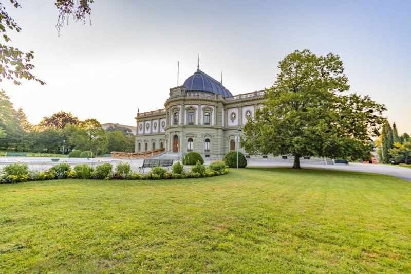 Explore the best guided intro tour of Geneva with a Local - Frequently Asked Questions