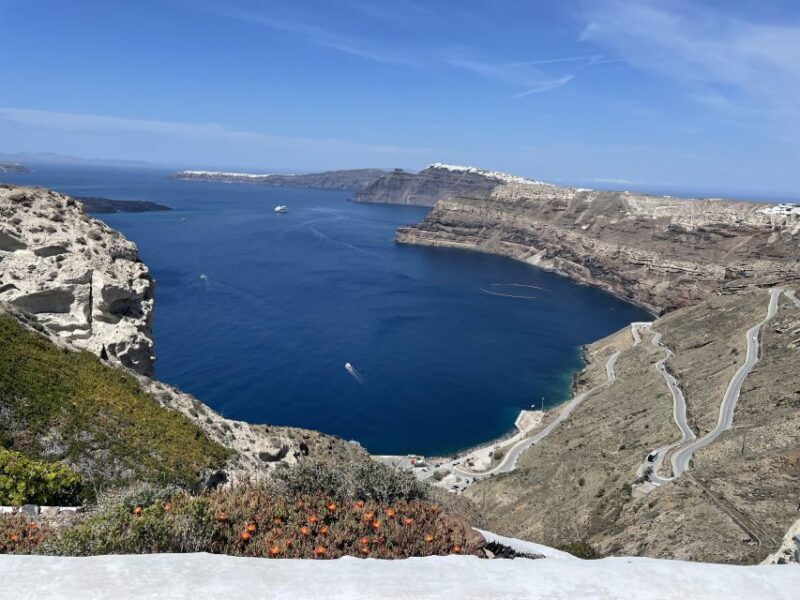 Explore the Best of Santorini in a Day: Private Guided Tour - Who Should Consider This Tour?
