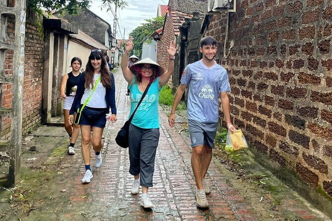 Explore the Charm of Duong Lam Ancient Village -Small Group Tour - An In-Depth Look at the Tour Experience