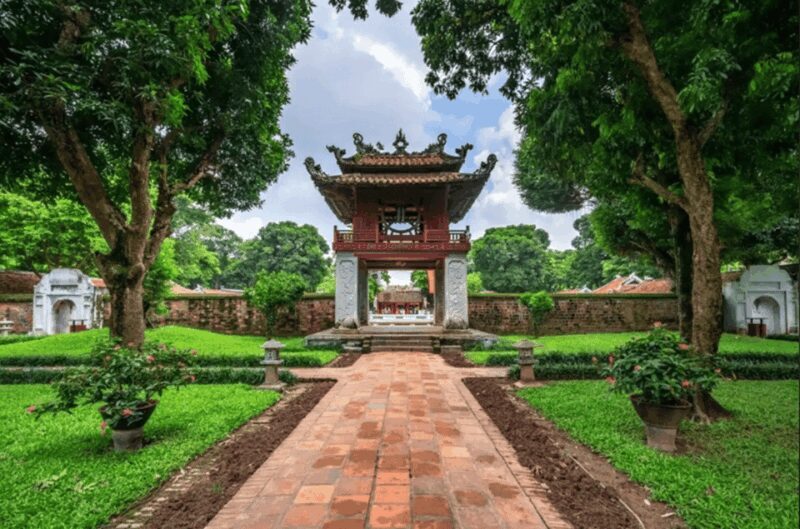 Explore The Famous Places in Hanoi In Half Day - FAQs