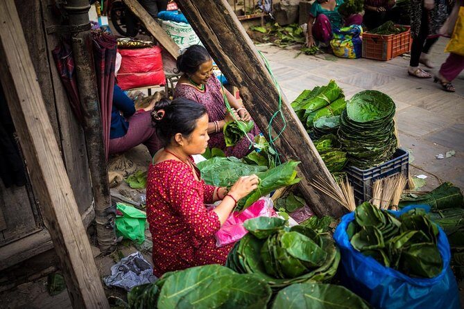 Explore the hidden alleys of old Kathmandu- Heritage Walk - Authentic Encounters and Photo Opportunities