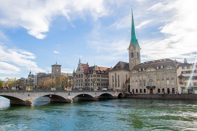 Explore the Instaworthy Spots of Zurich with a Local - FAQ