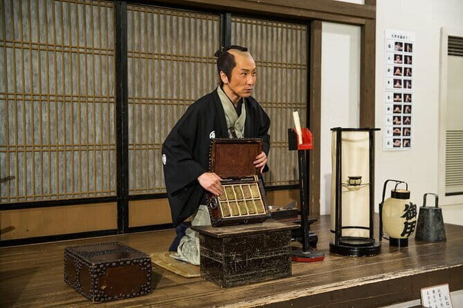 Explore the Magic of Toei Uzumasa Kyoto Studio Park - Who Will Enjoy This Tour Most?