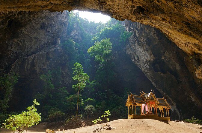 Explore the majestic cave of Sam Roi Yod - Wrapping Up the Day