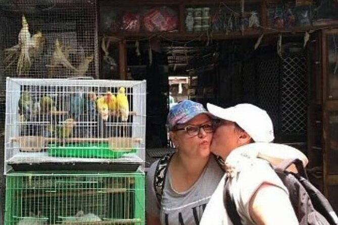 Explore the New colorful places in Mumbai Market Tour - FAQ