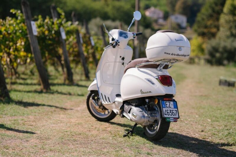 Explore the Rolling Hills of Lucca on a Vespa 125 Primavera - FAQs