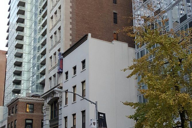 Explore the Ruins of a Forgotten City in the Middle of Manhattan - Authenticity and Value