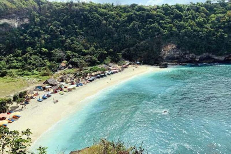 Explore the Wonders of East Nusa Penida - Atuh Beach and Its Cliffs